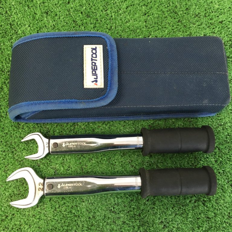 SUPERTOOL トルクレンチ STW17H 1/4インチ用17mm 16N.m STW22H 3/8インチ用22mm 38N.mを買い取りました！ | 工具売るなら コーグウル